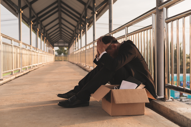 Lower Jobless Claims Put Early Pressure on Bonds